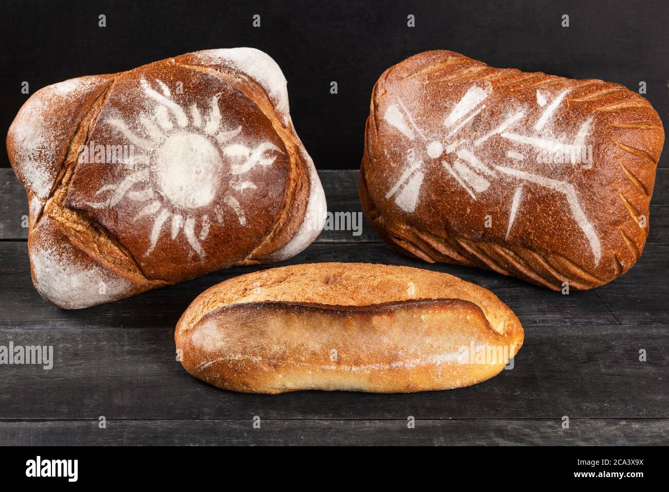 Round loaves dark rye hi-res stock photography and images - Alamy
