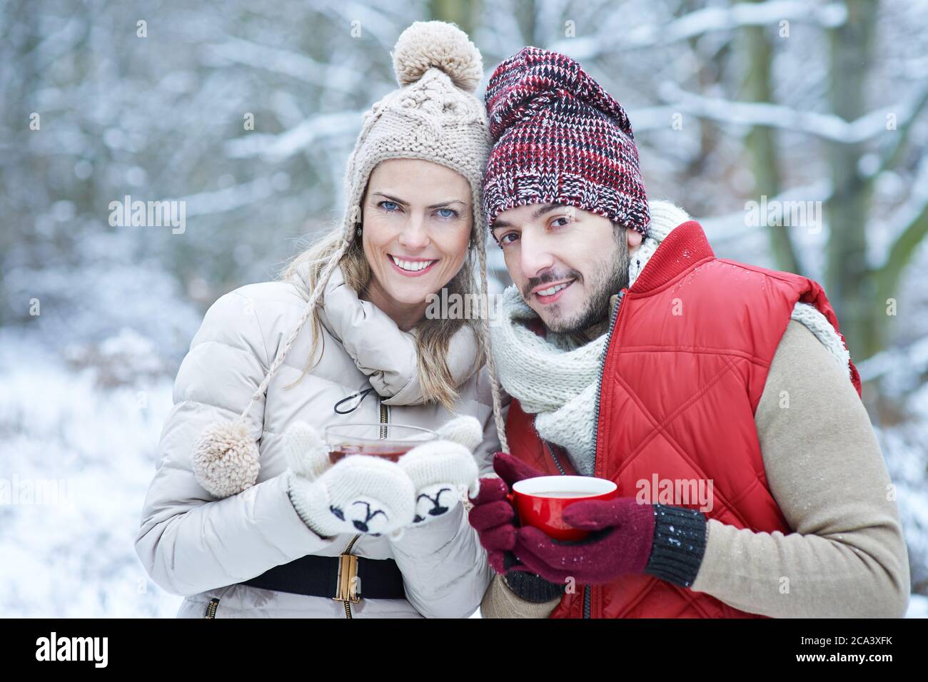 Couple drink coffee forest hi-res stock photography and images - Alamy