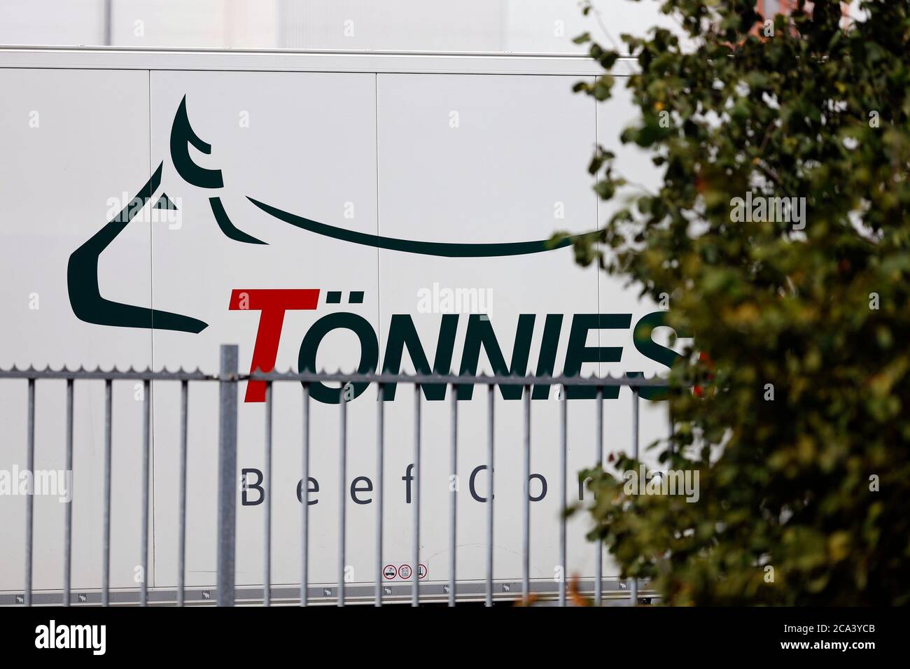 Schnitzel doner hi-res stock photography and images - Alamy