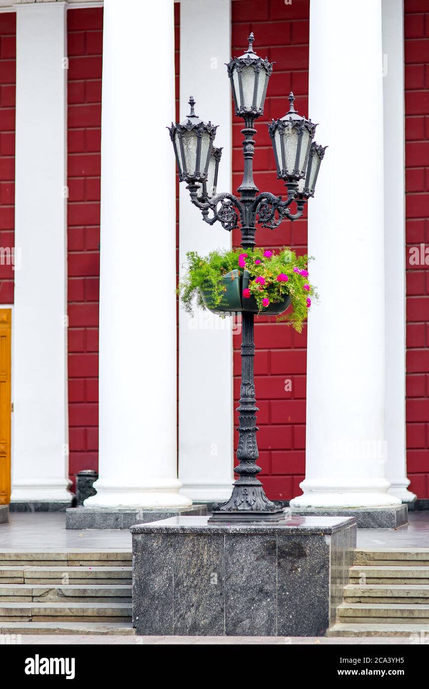 Stylobate hi-res stock photography and images - Alamy