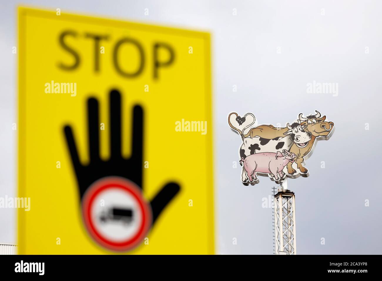 Tönnies logo hi-res stock photography and images - Alamy