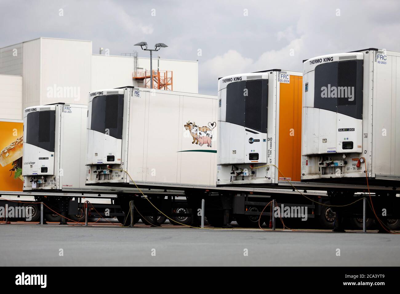 Schnitzel doner hi-res stock photography and images - Alamy