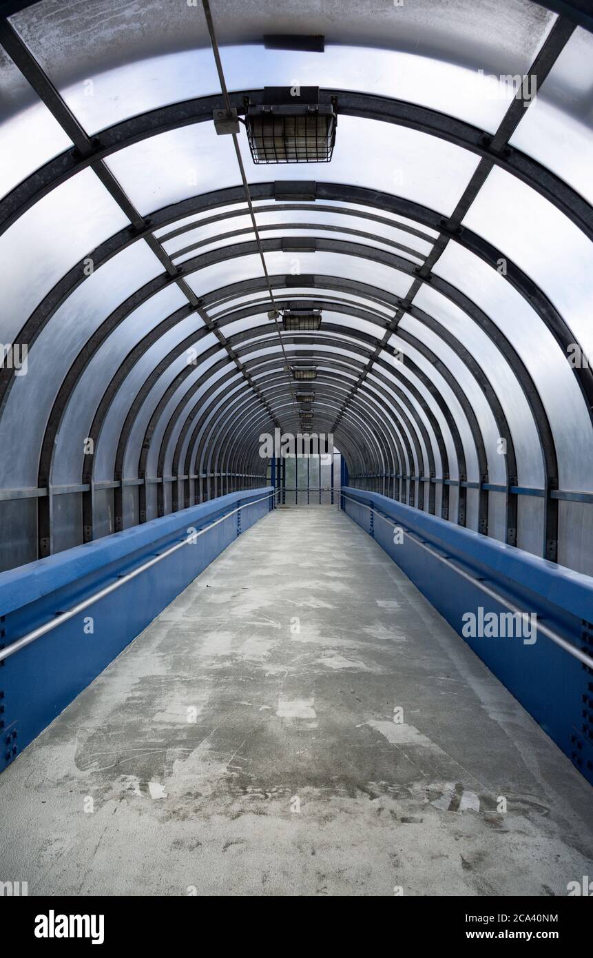Arc tunnel style construction architecture hi-res stock photography and ...