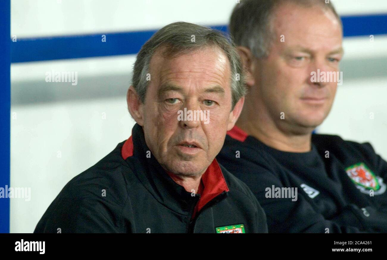 Welsh football manager brian flynn hi-res stock photography and images ...