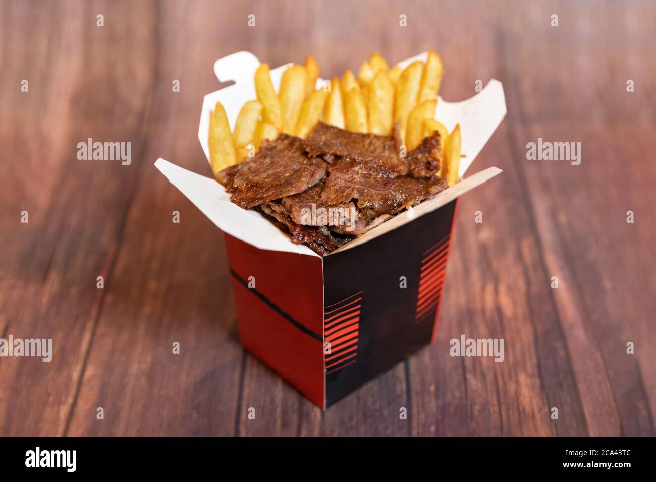 Doner kebab box hi-res stock photography and images - Alamy