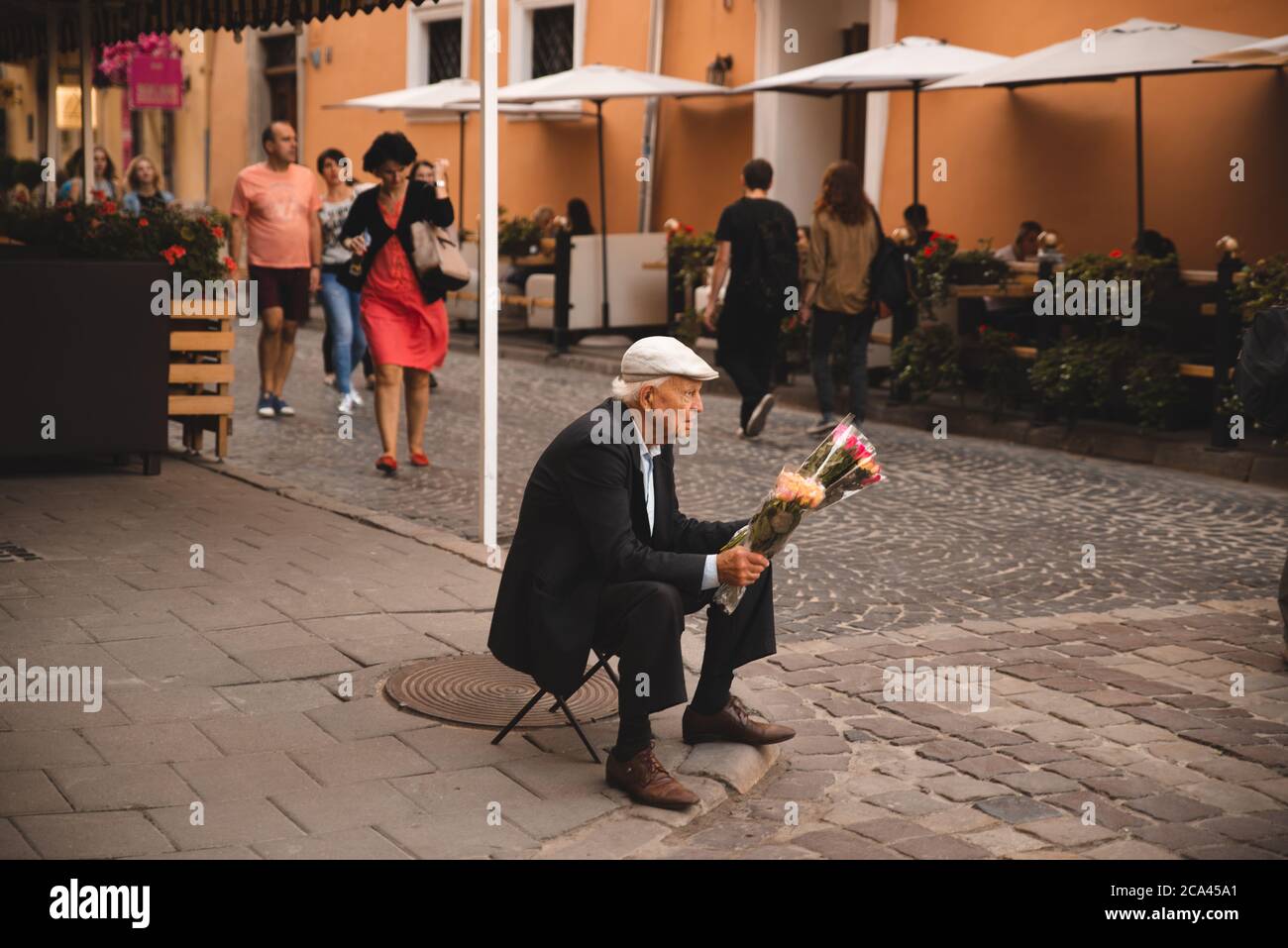 Man Street Selling Flowers High Resolution Stock Photography and Images ...