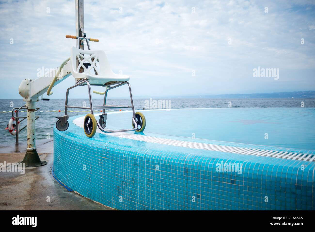 Empty wheelchair accessible pool hi-res stock photography and images ...