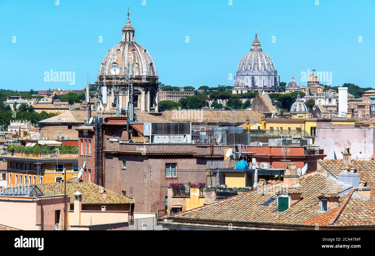 Aerial view of the rooftops of Rome and the Vatican Stock Photo - Alamy