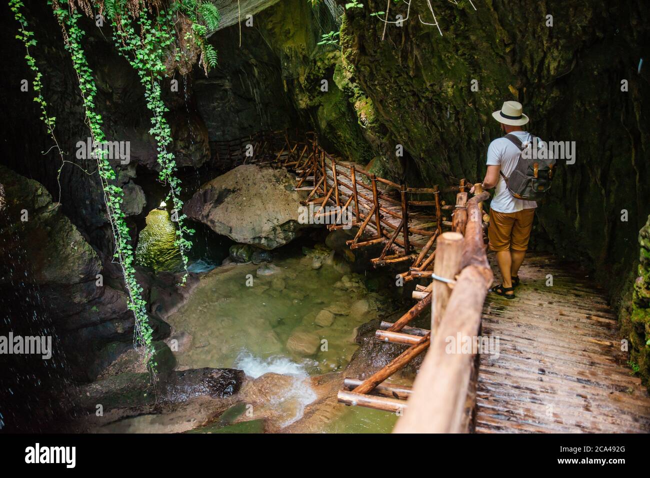 Waterfall wooden trail caves hi-res stock photography and images - Alamy
