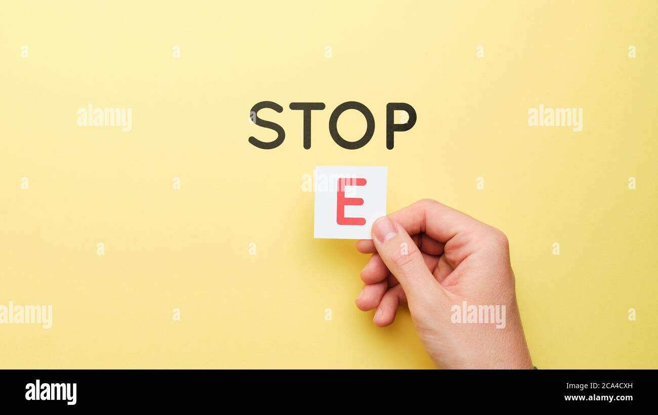 Motivational business concept. Change stop to step Stock Photo - Alamy