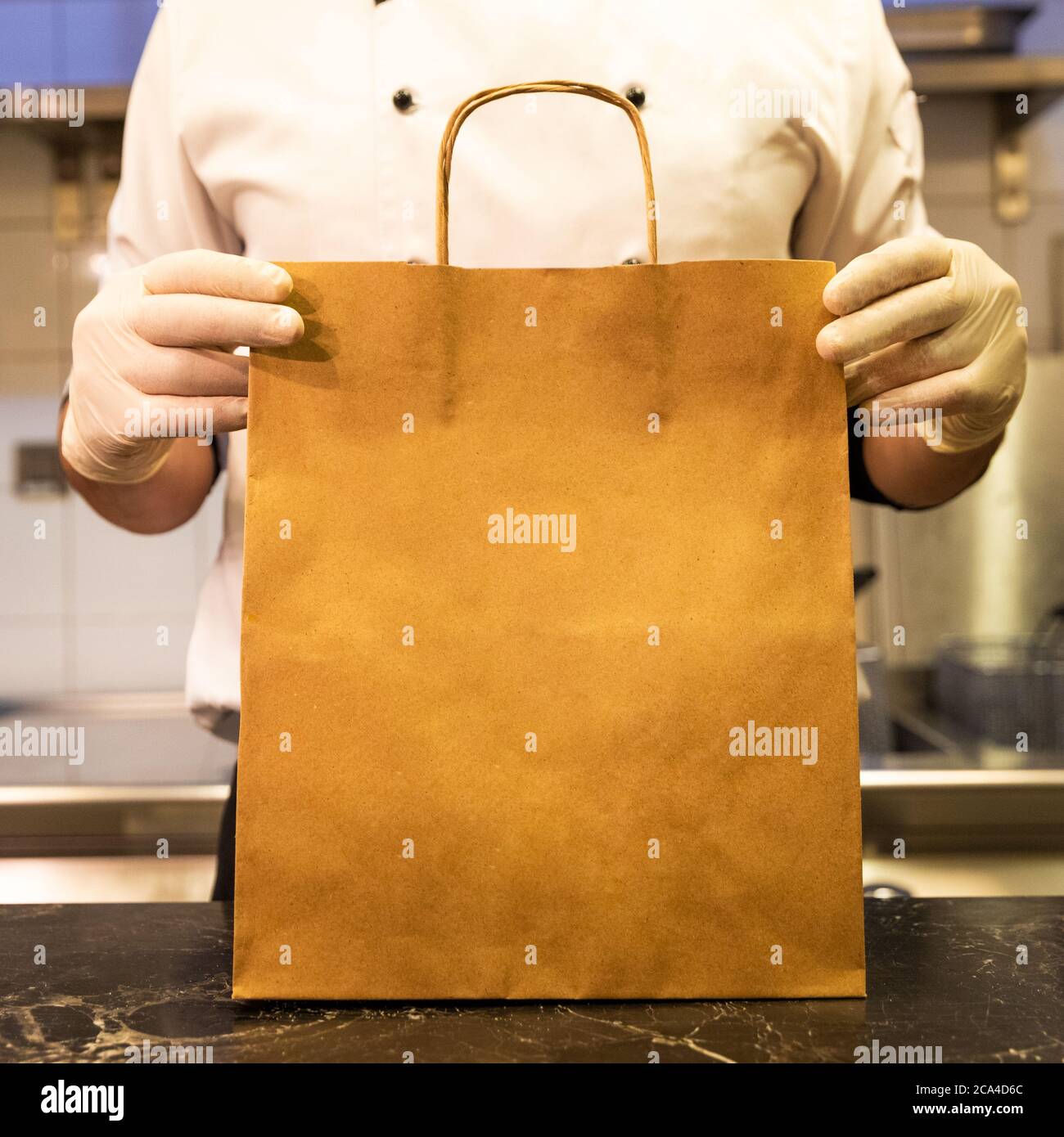 Chef delivery man white hi-res stock photography and images - Alamy