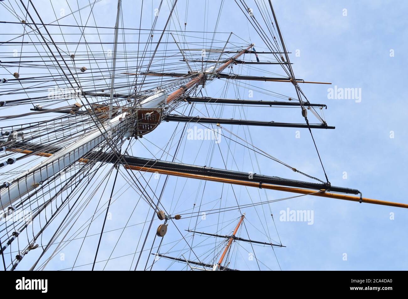 Mast head hi-res stock photography and images - Alamy