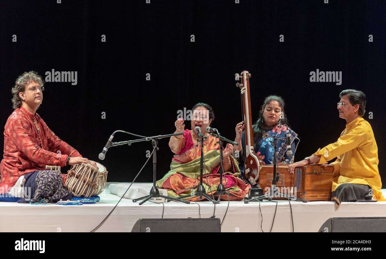 Indian folk music hi-res stock photography and images - Alamy
