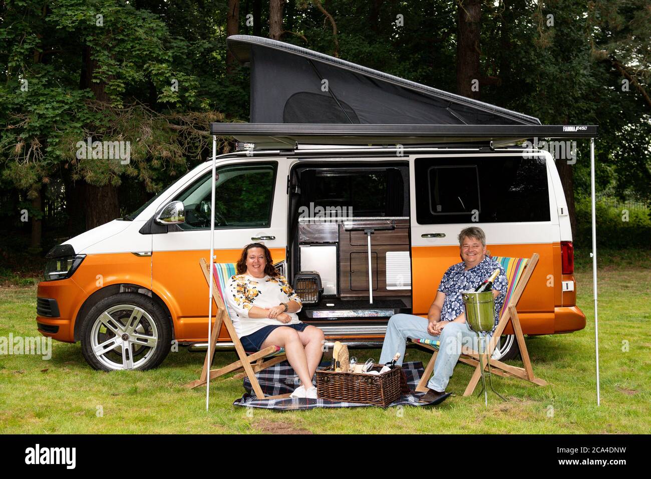 Paula and andrew hancock hi-res stock photography and images - Alamy