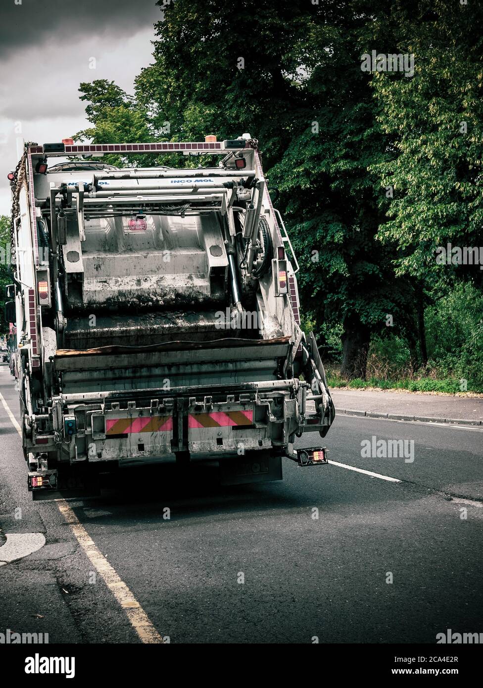 Dustcart hi-res stock photography and images - Alamy
