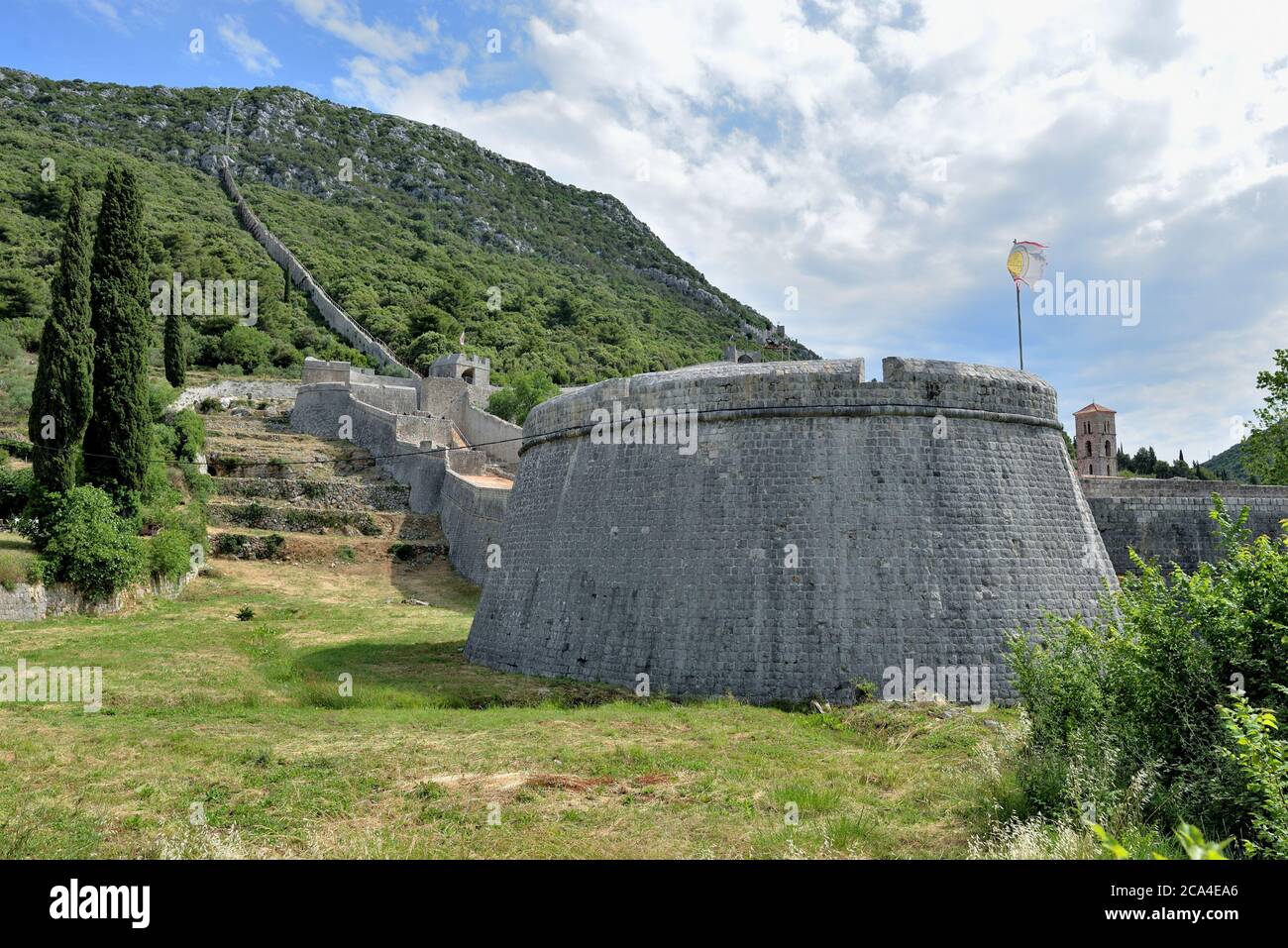 TOWN OF STON IN THE SOUTH OF CROATIA. TOWN WALLS AND RAMPARTS AND STONE ...