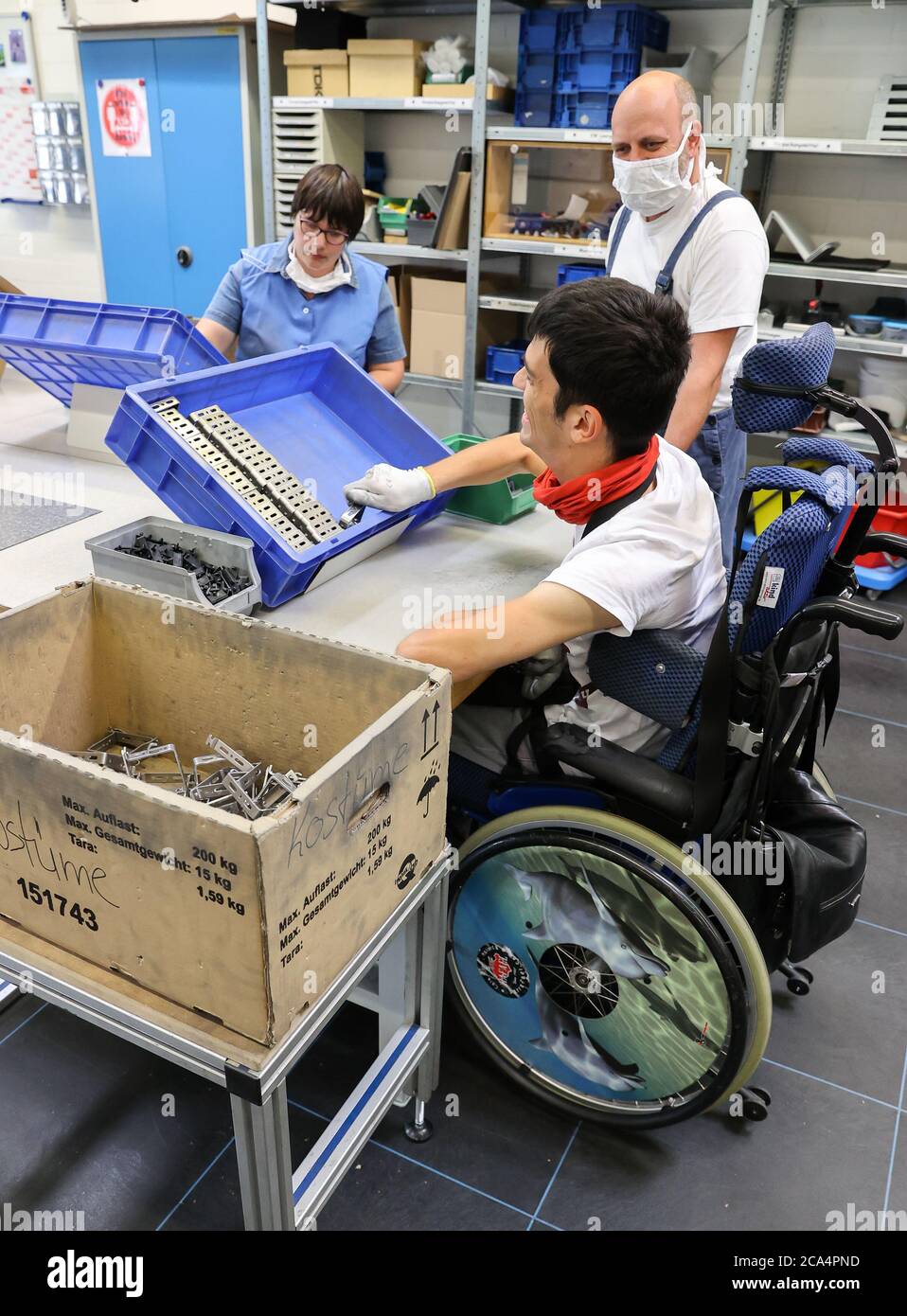 (disability) vocational training hi-res stock photography and images ...