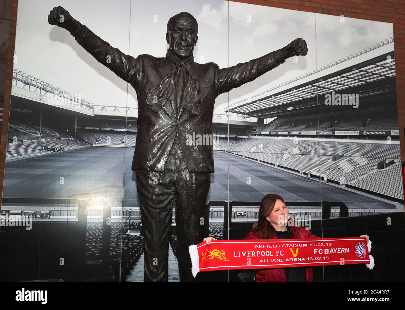 Statue outside anfield hi-res stock photography and images - Alamy