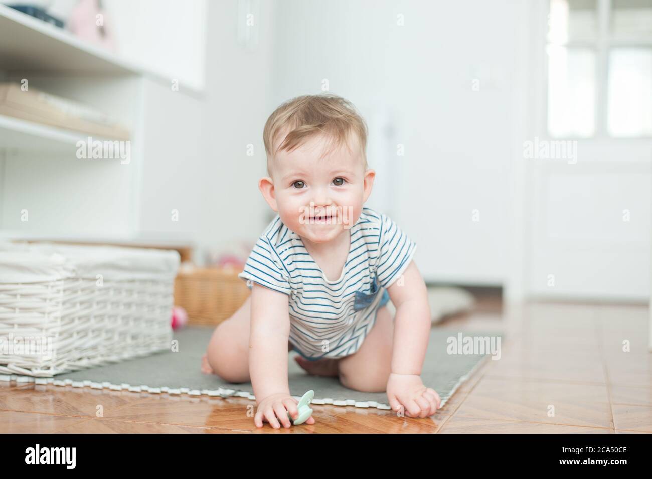 Crawl space floor hi-res stock photography and images - Alamy