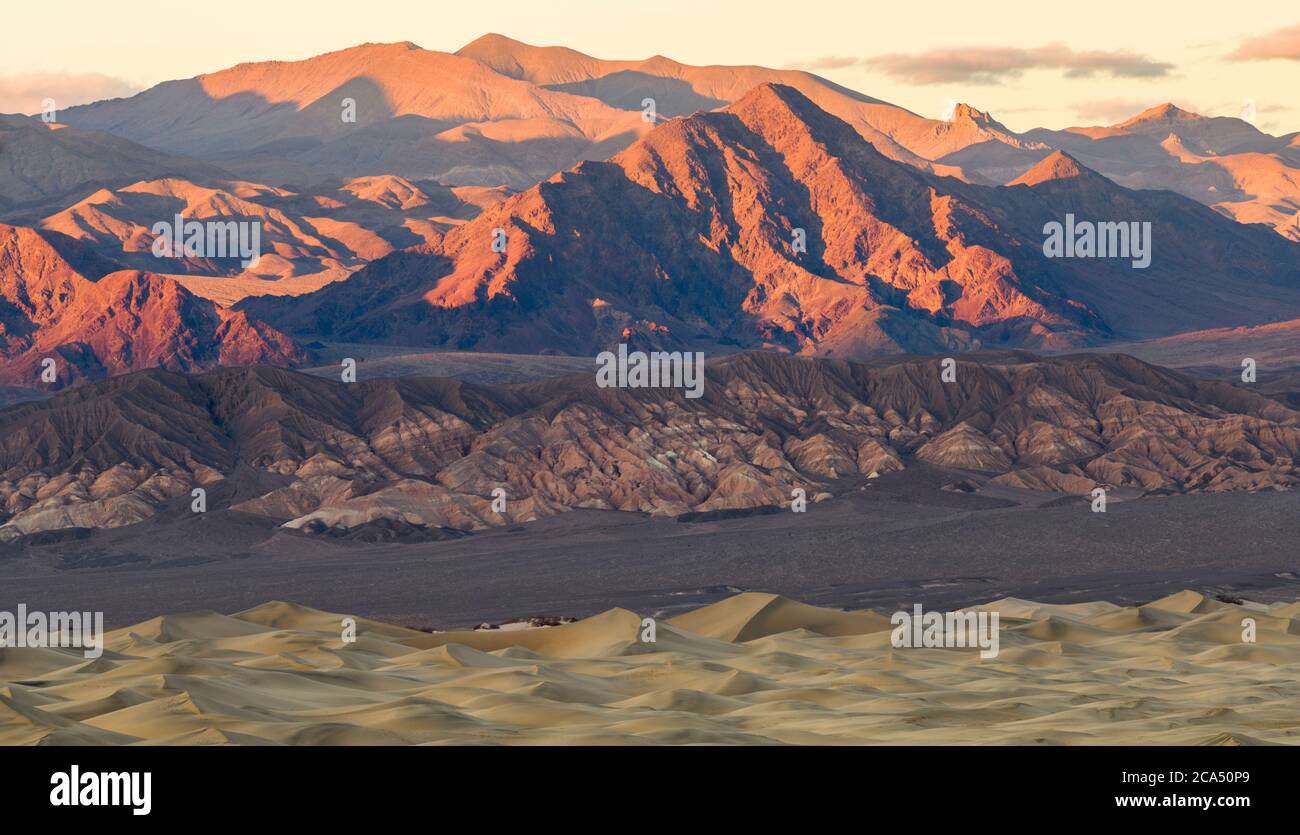 Flat terrain hi-res stock photography and images - Alamy
