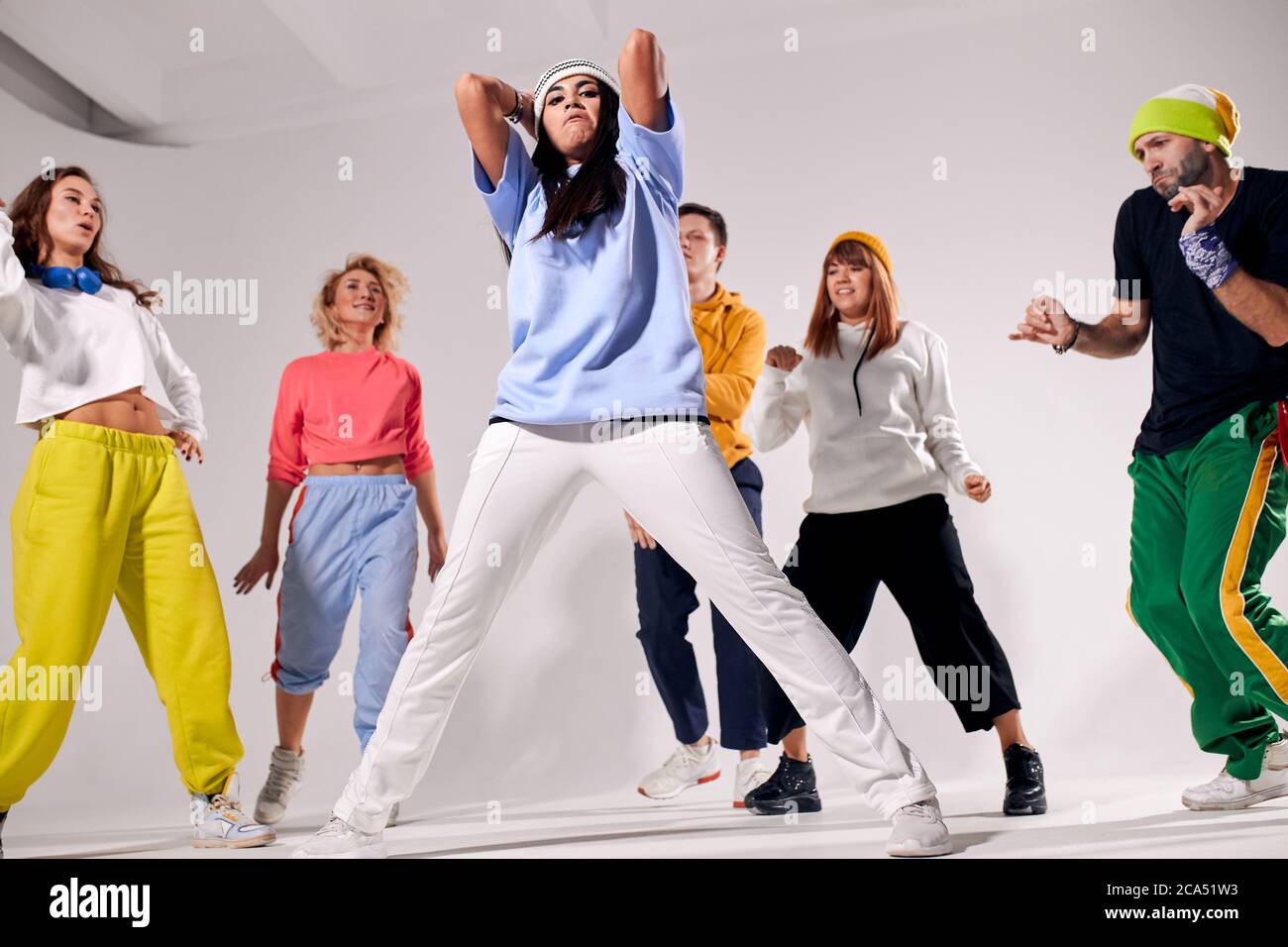 Legs wide apart hi-res stock photography and images - Alamy