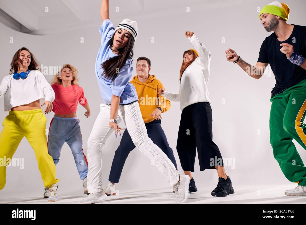 Middle school dance hi-res stock photography and images - Alamy