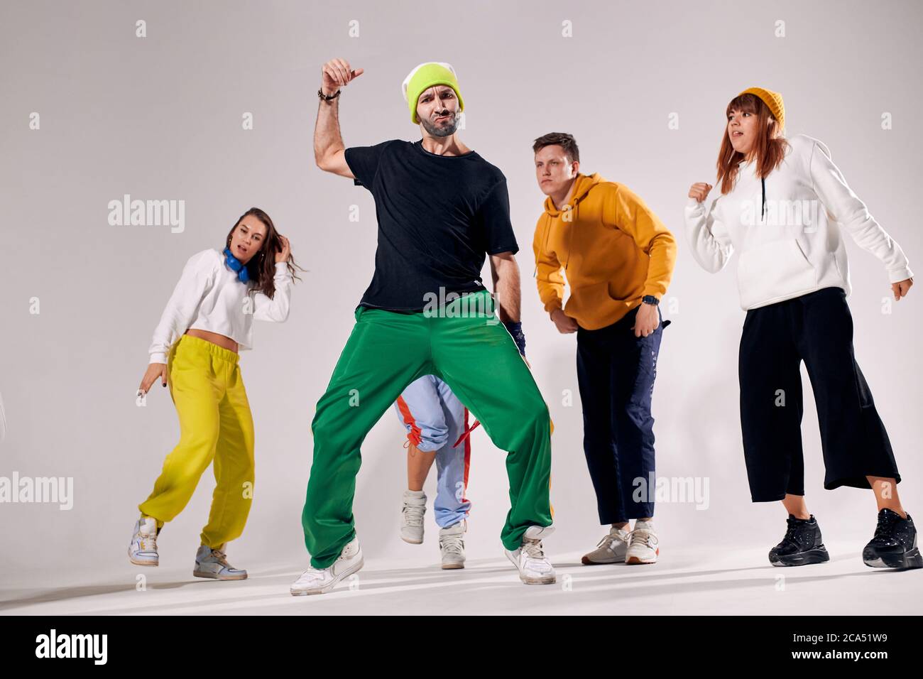 Female rapper dancing hi-res stock photography and images - Alamy