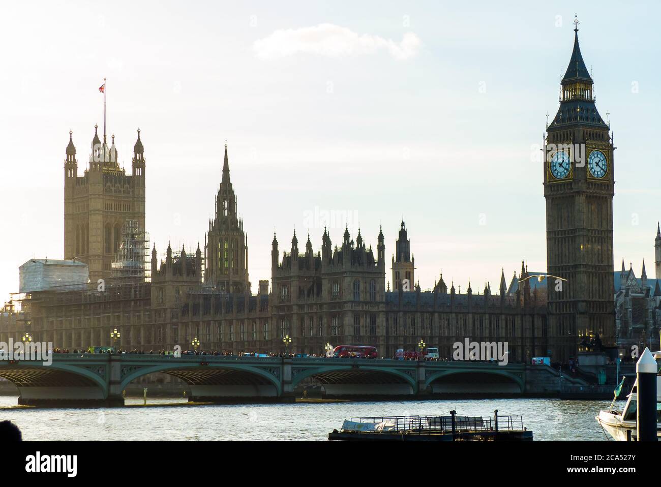 London, England: Westminster Bridge and the Palace of Westminster (the ...