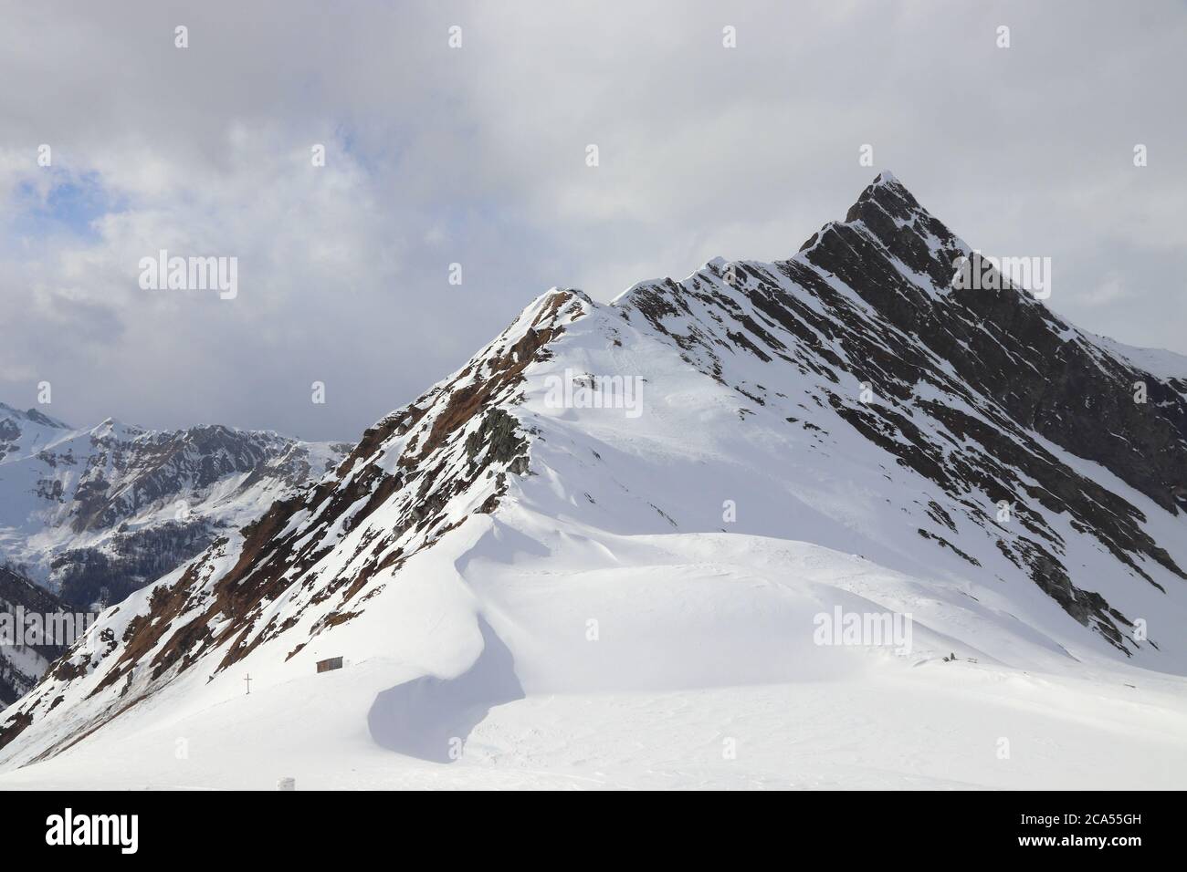 Hintertux Glacier High Resolution Stock Photography and Images - Alamy