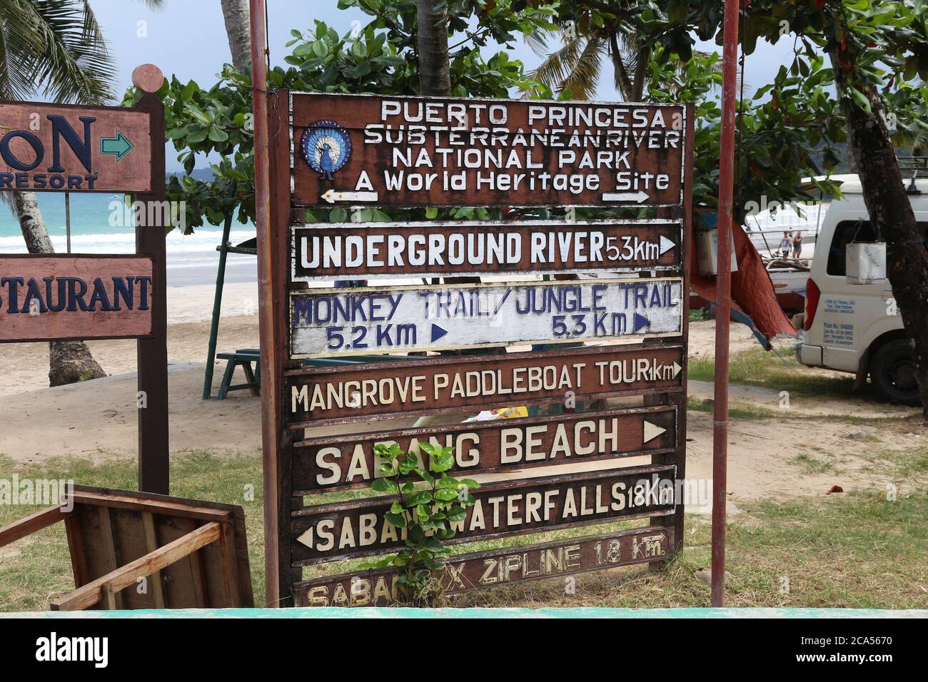 PALAWAN, PHILIPPINES - NOVEMBER 29, 2017: Tourist direction signs at ...
