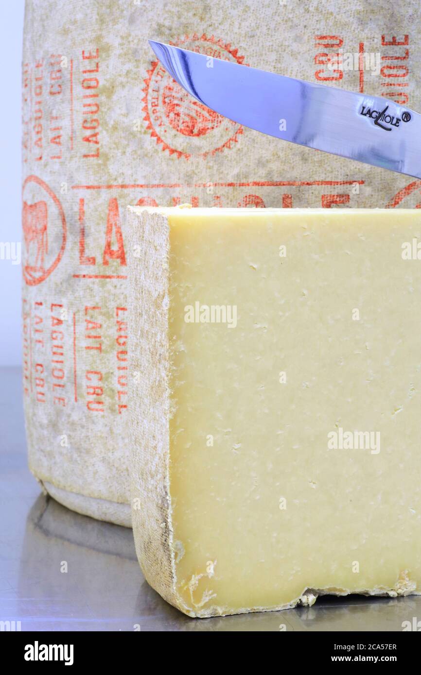 France, Aveyron, Aubrac plateau, Laguiole, Coopérative Fromagère Jeune ...