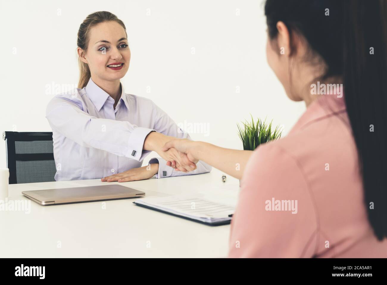 Women applicant hi-res stock photography and images - Alamy