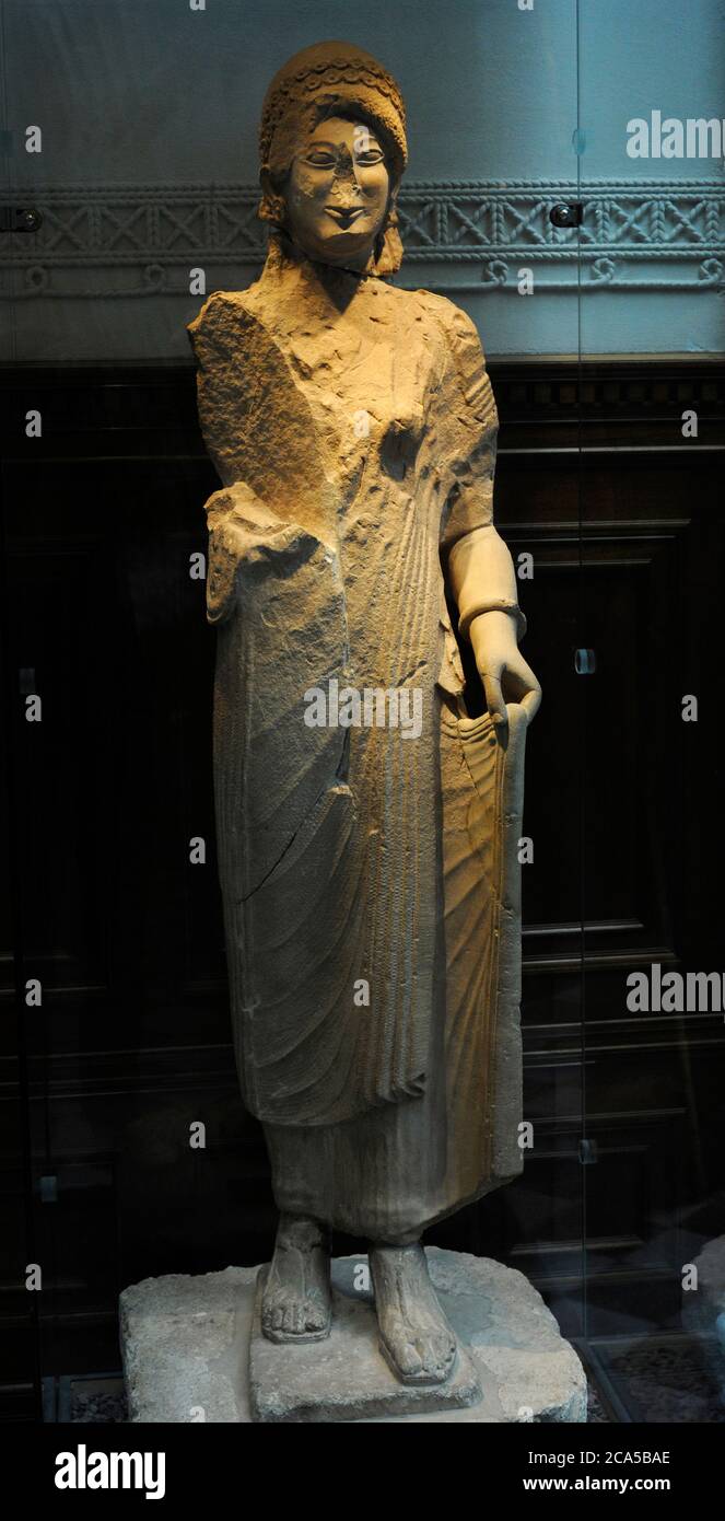 Himation hi-res stock photography and images - Alamy