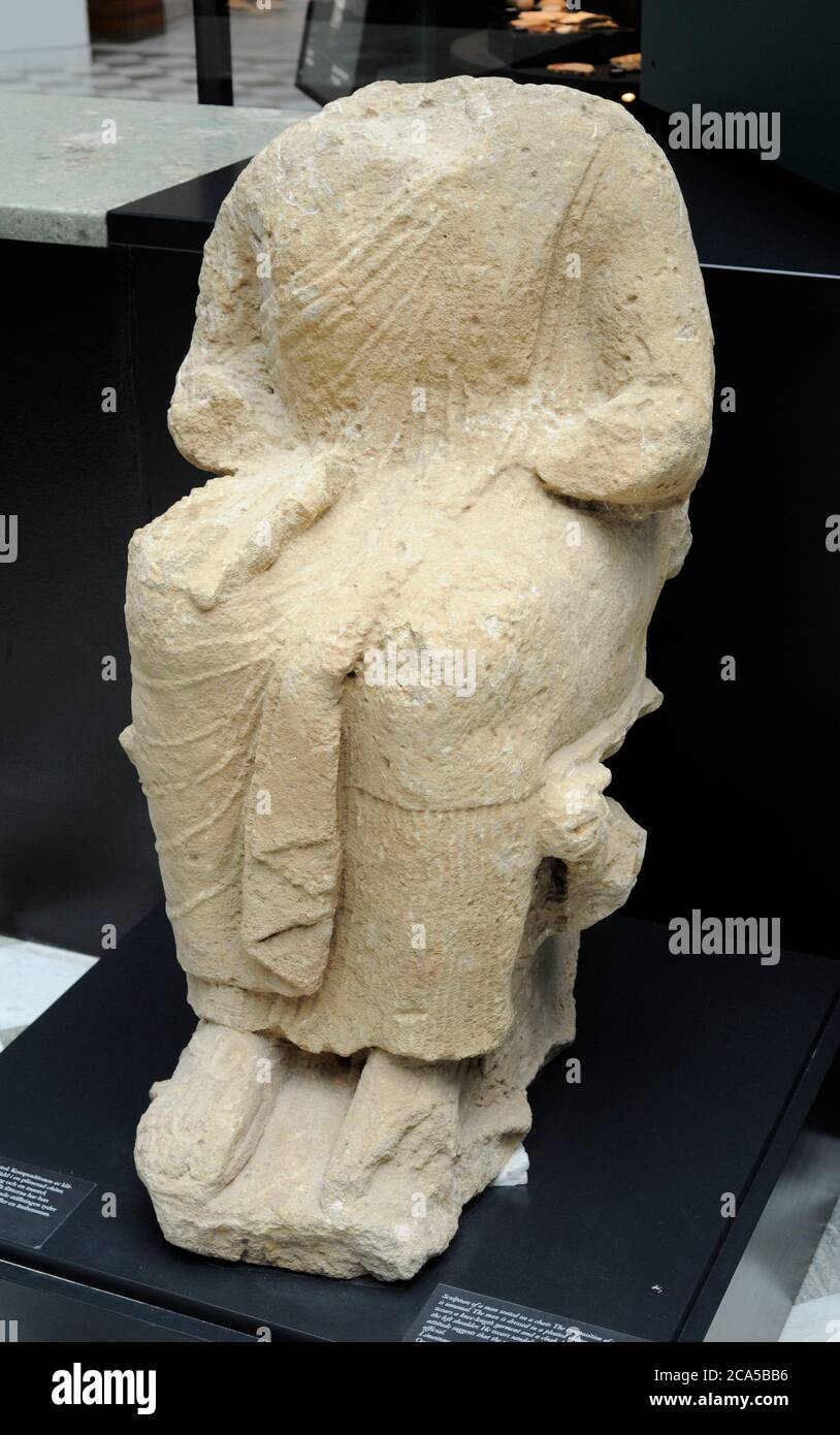 Himation hi-res stock photography and images - Alamy