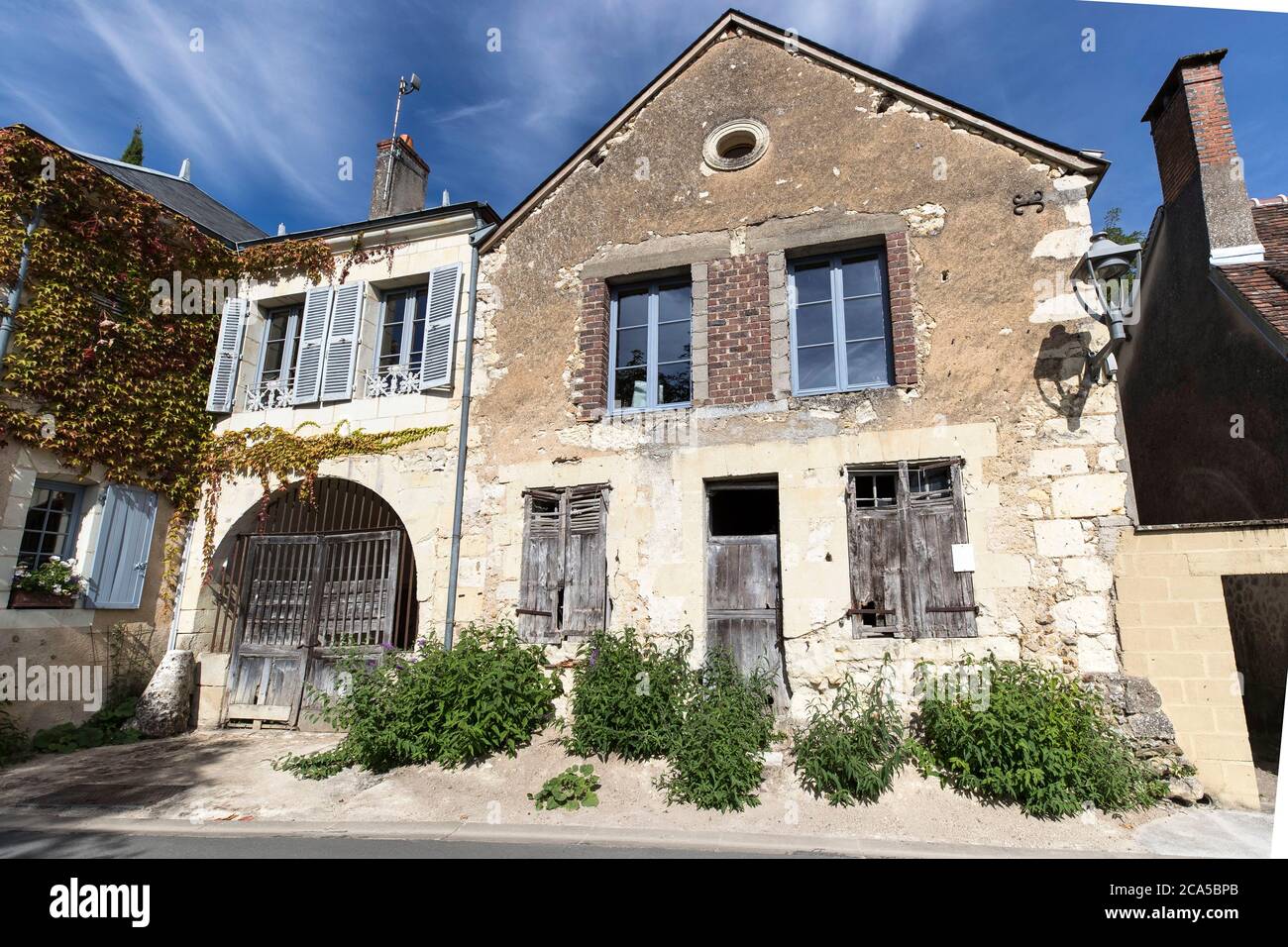 France troo cave house hi-res stock photography and images - Alamy