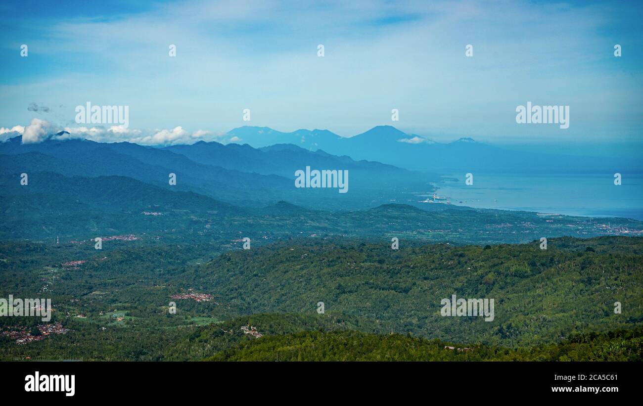 Beautiful tropical rice field green hi-res stock photography and images ...