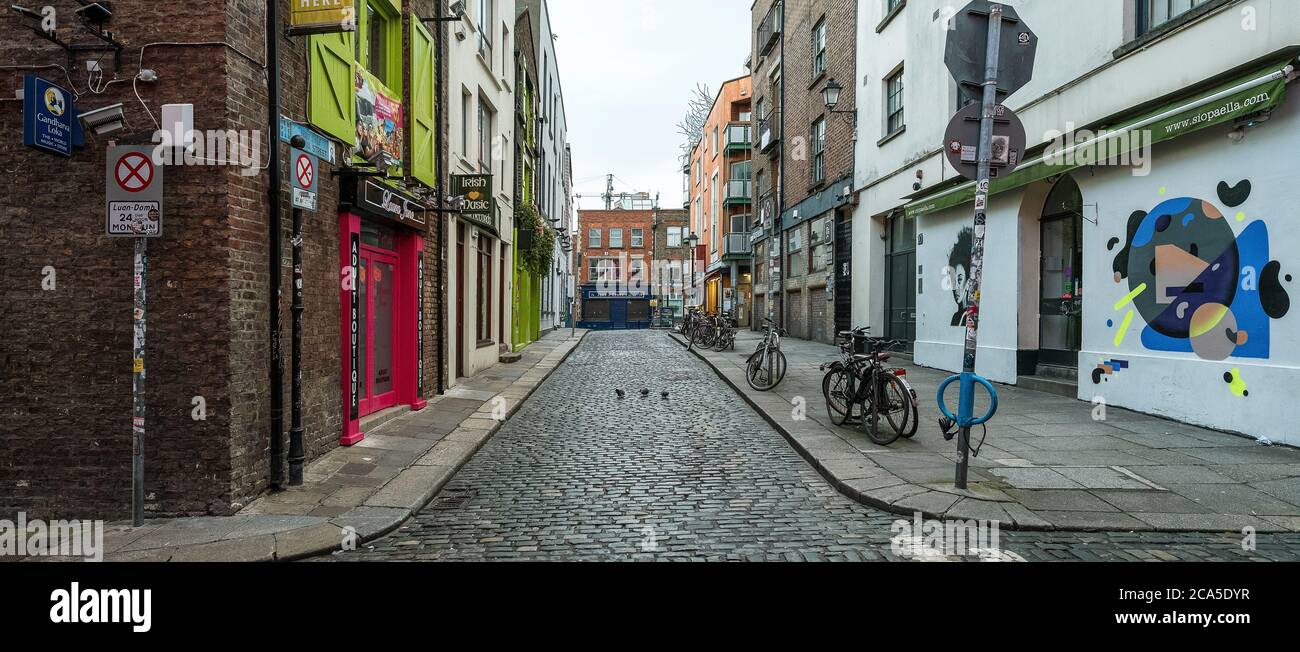 Street view perspective hi-res stock photography and images - Alamy