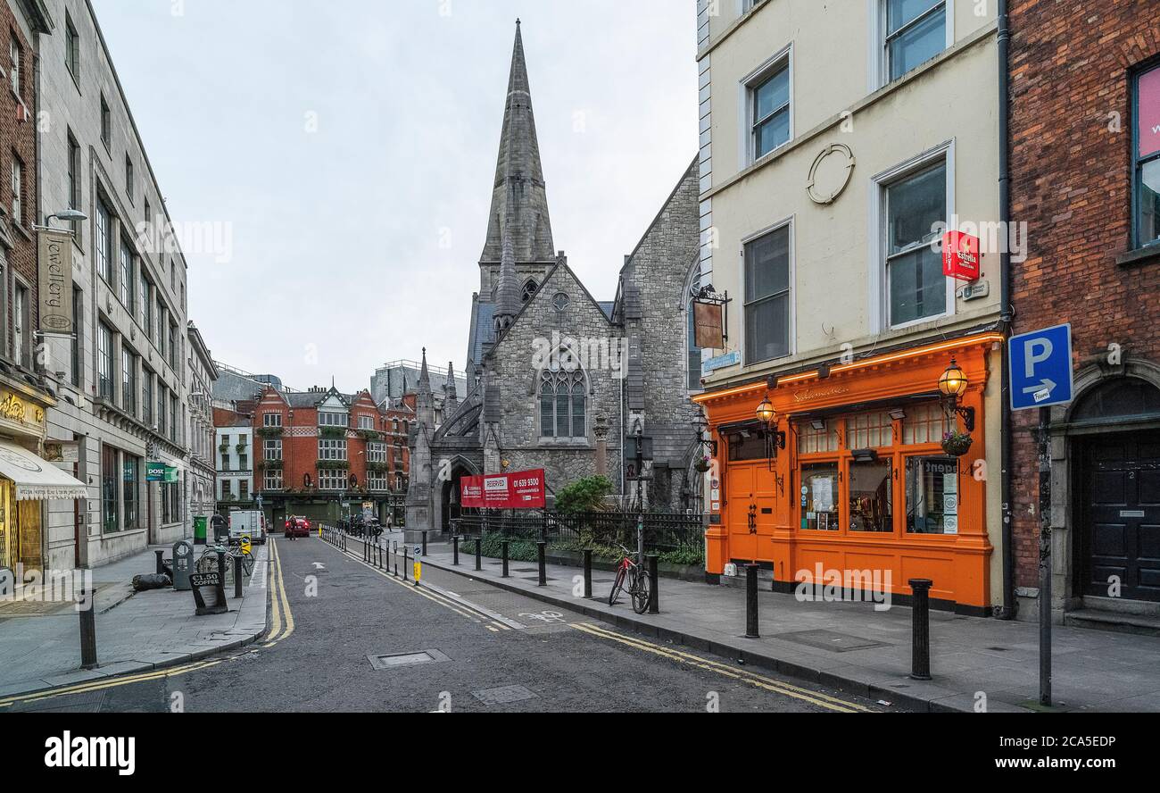 Dublin road sign hi-res stock photography and images - Alamy
