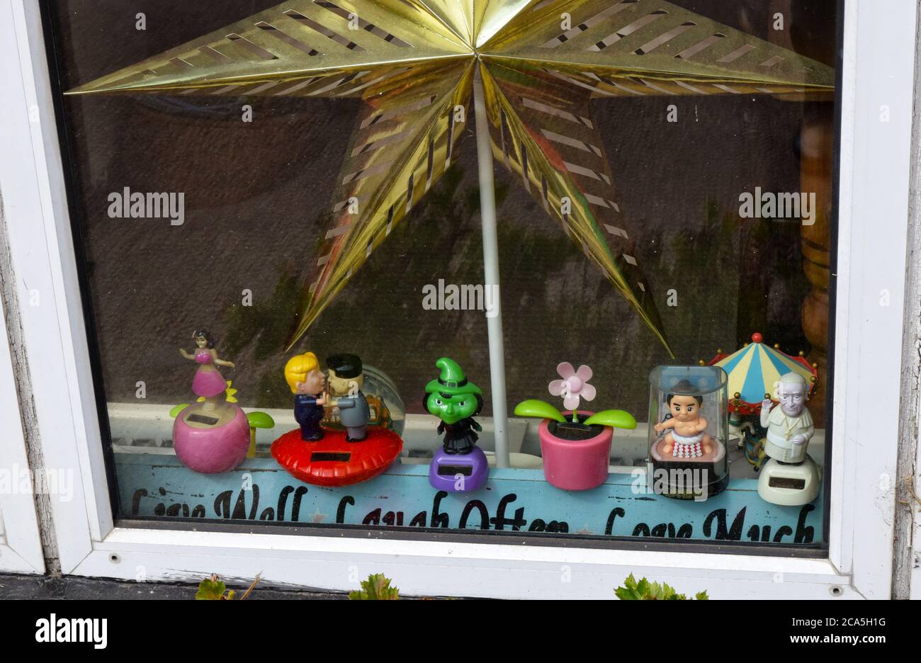 Eclectic window hi-res stock photography and images - Alamy