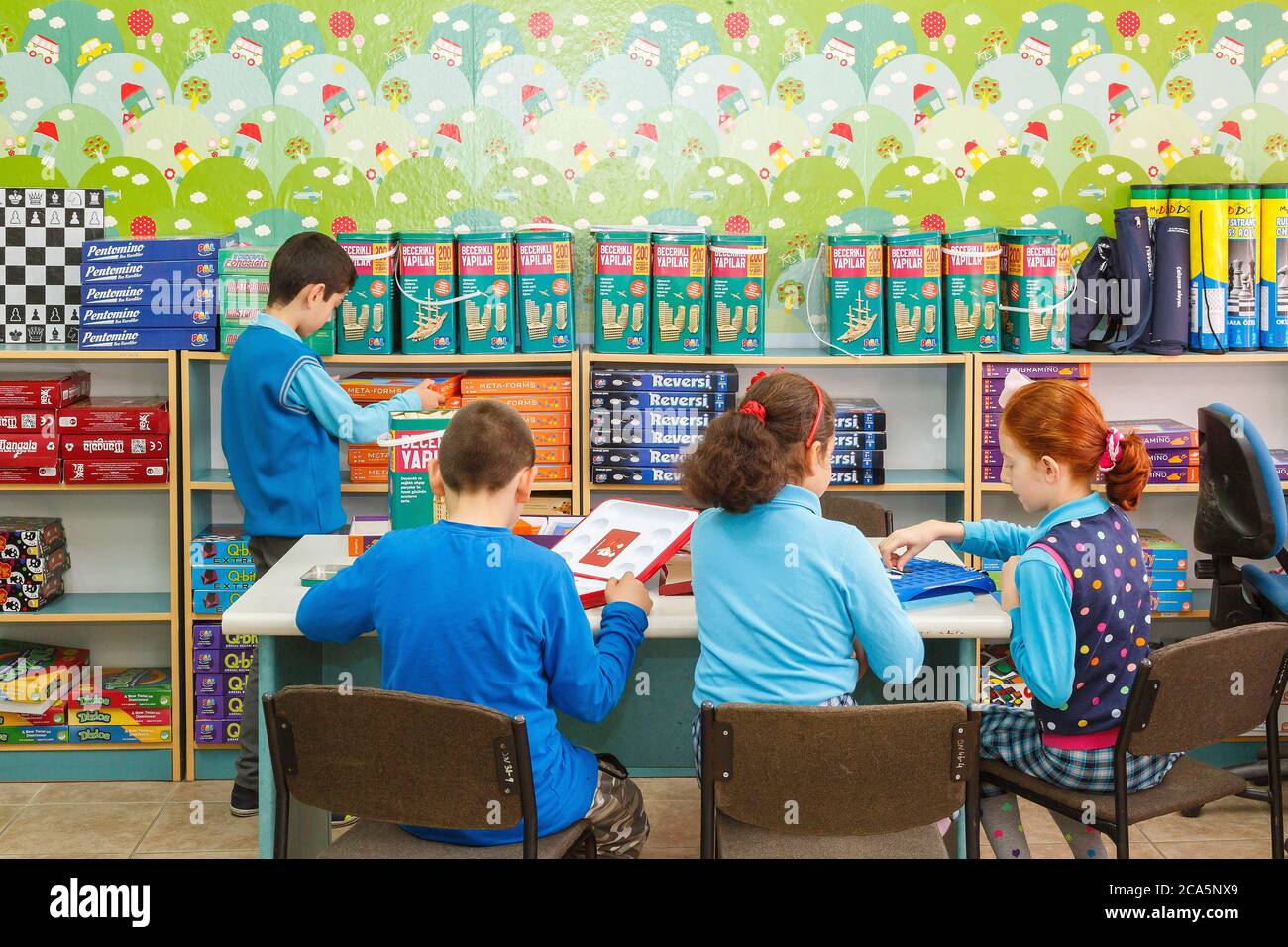 Middle east school classroom hi-res stock photography and images - Alamy