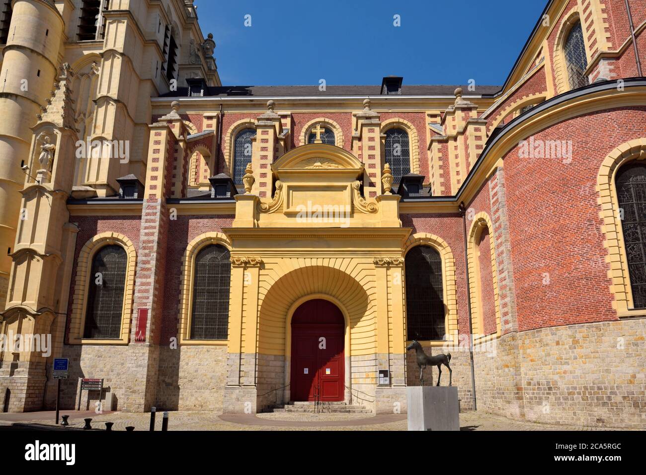 112 meters hi-res stock photography and images - Alamy