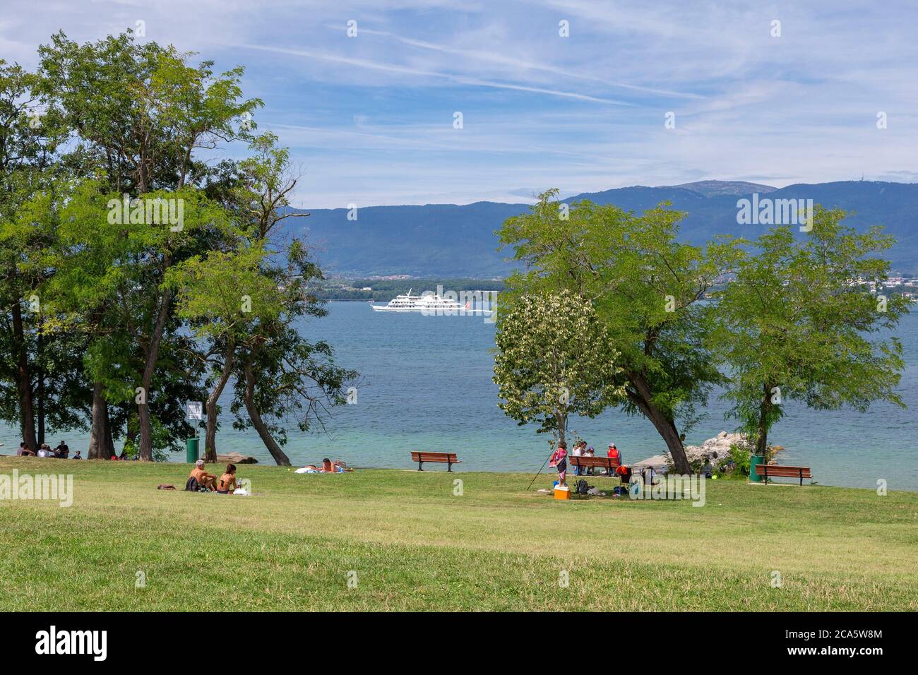 France, Haute Savoie, Chablais, Lake Geneva, the beach of Messery Stock ...