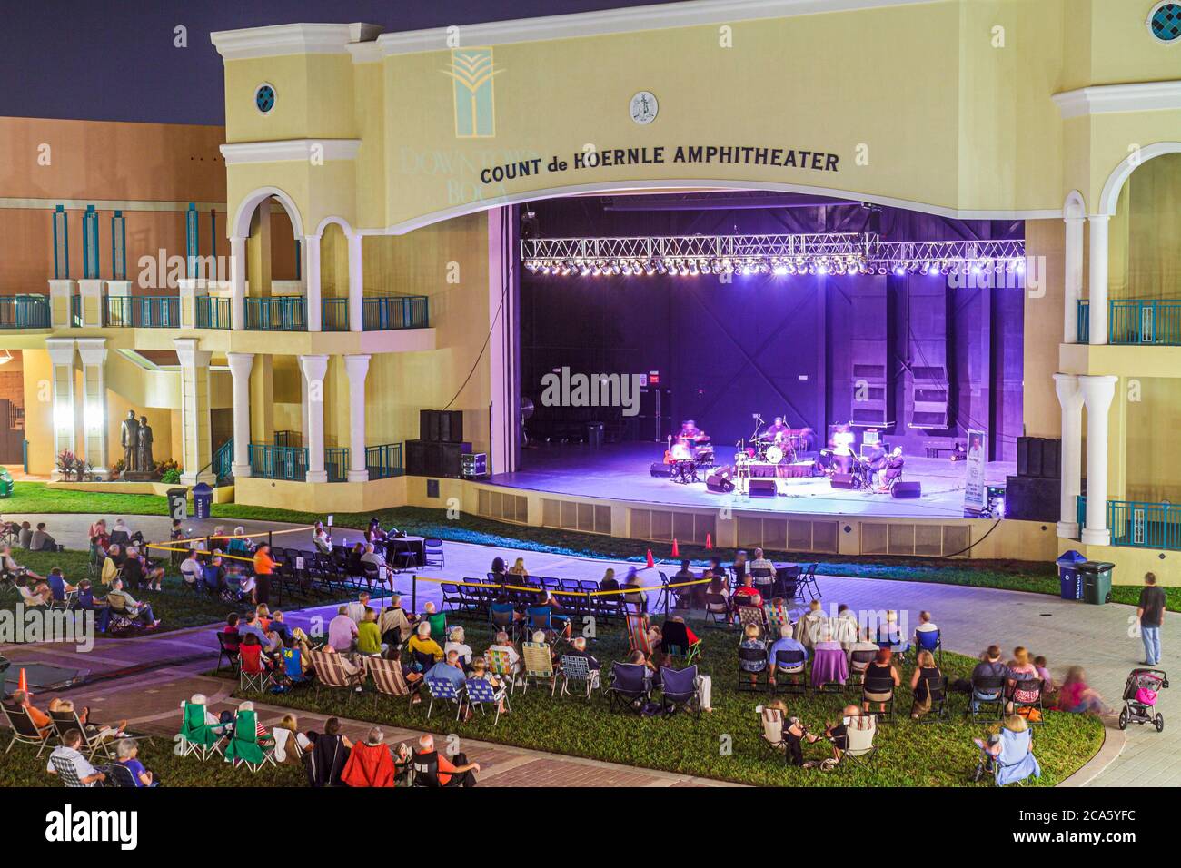 Mizner park amphitheater boca hi-res stock photography and images - Alamy