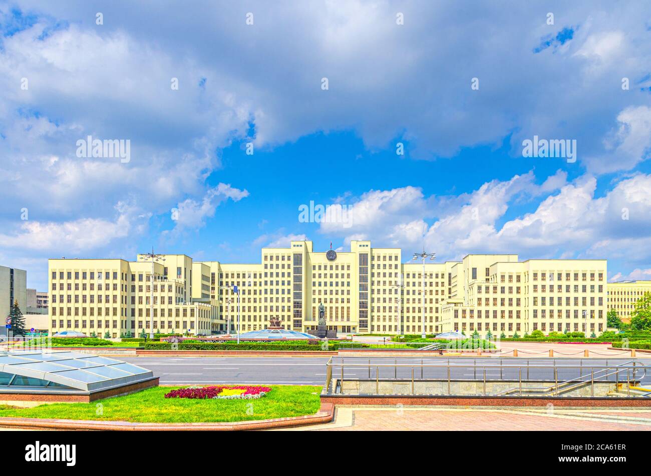 Belarus house of government hi-res stock photography and images - Alamy
