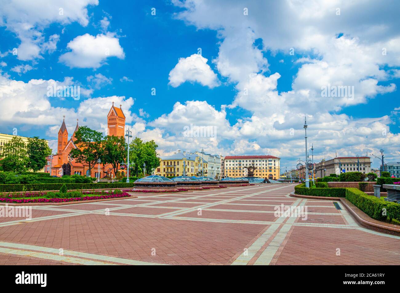 Independence Square in Minsk city centre with Saints Simon and Helena ...