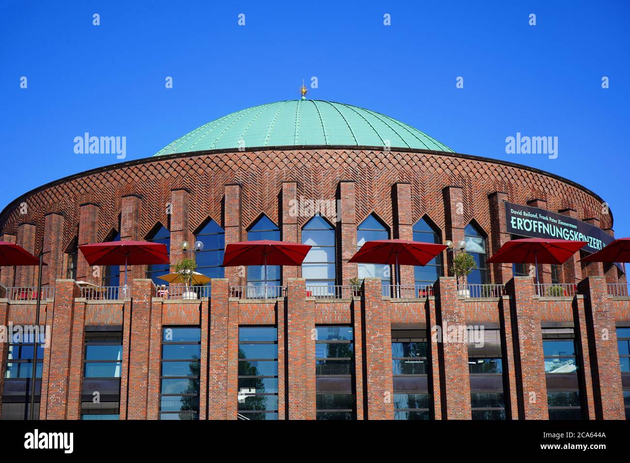 Dusseldorf tonhalle concert hall hi-res stock photography and images ...