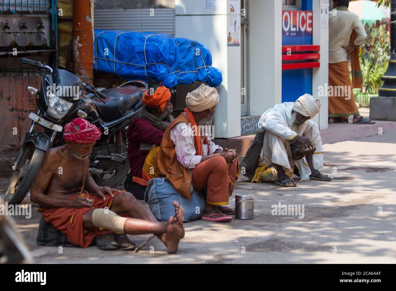 Daily activities of men in Varanasi, India Stock Photo - Alamy