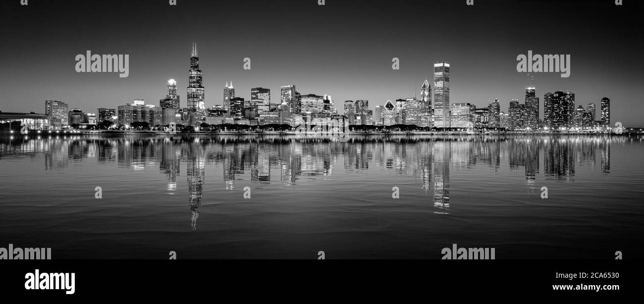 Skyline people Black and White Stock Photos & Images - Alamy