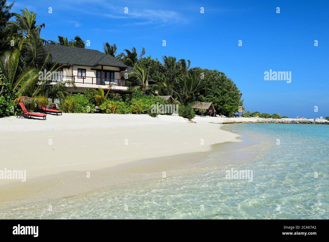 MALDIVES BEACH. PERFECT HOLIDAYS IN THE INDIAN OCEAN Stock Photo - Alamy