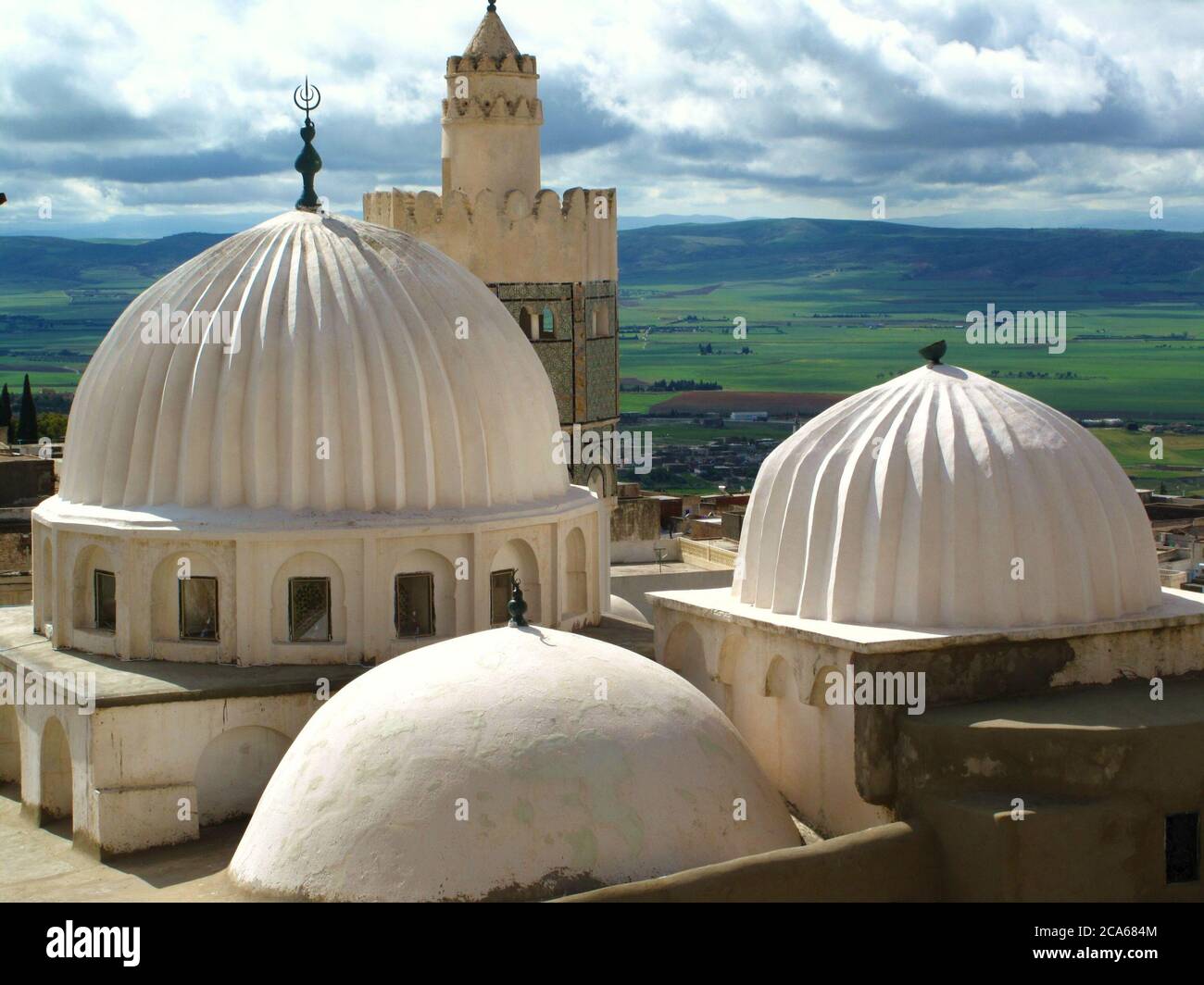 TOWN OF LE KEF IN NORTHERN TUNISIA. PANORAMIC VIEW OF THE MOSQUE Stock ...